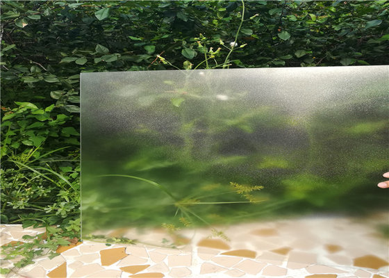 Ultra Clear Patterned Solar Panel Glass High Transparent Textured Low Iron Content